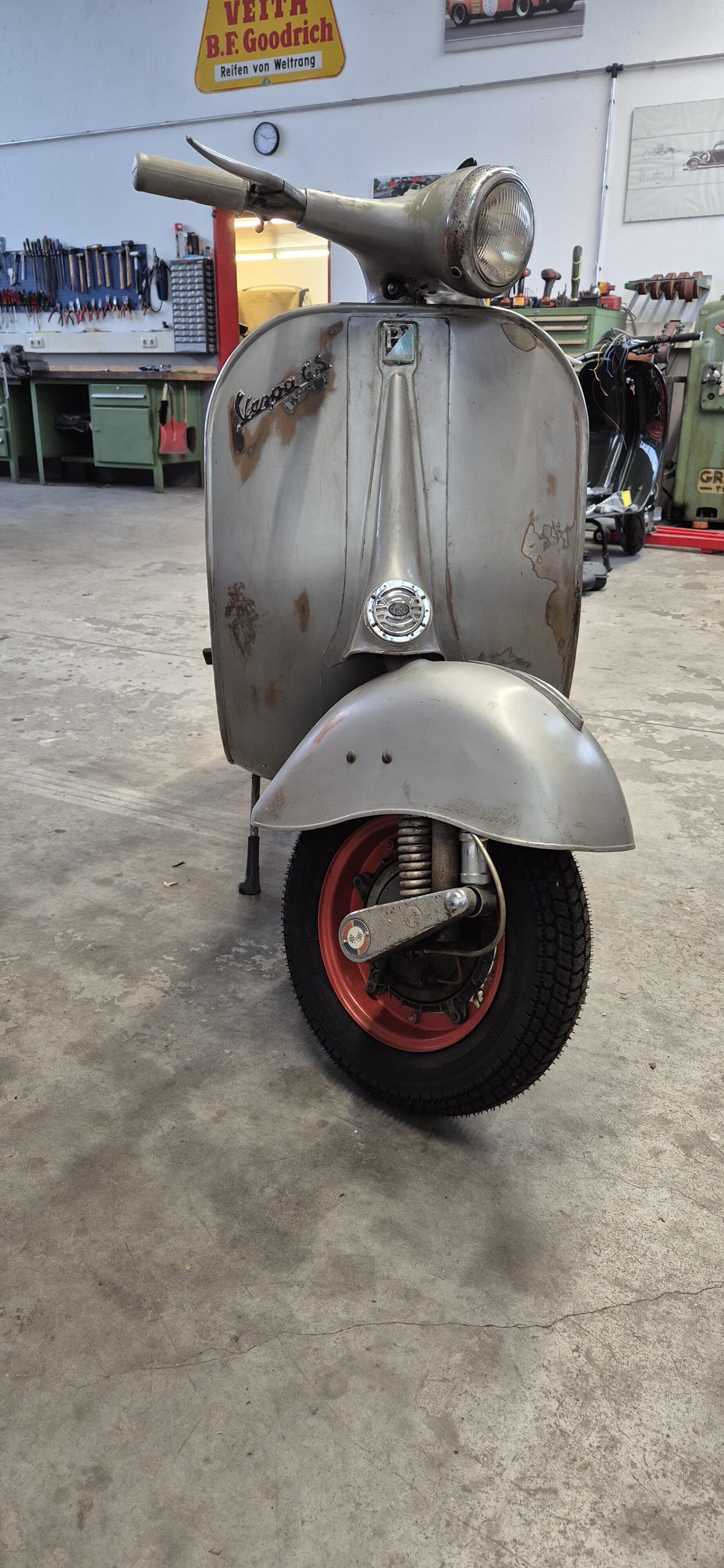 gs 150 / o-lack - bitte schließen - Suche Roller - GSF - Das Vespa ...